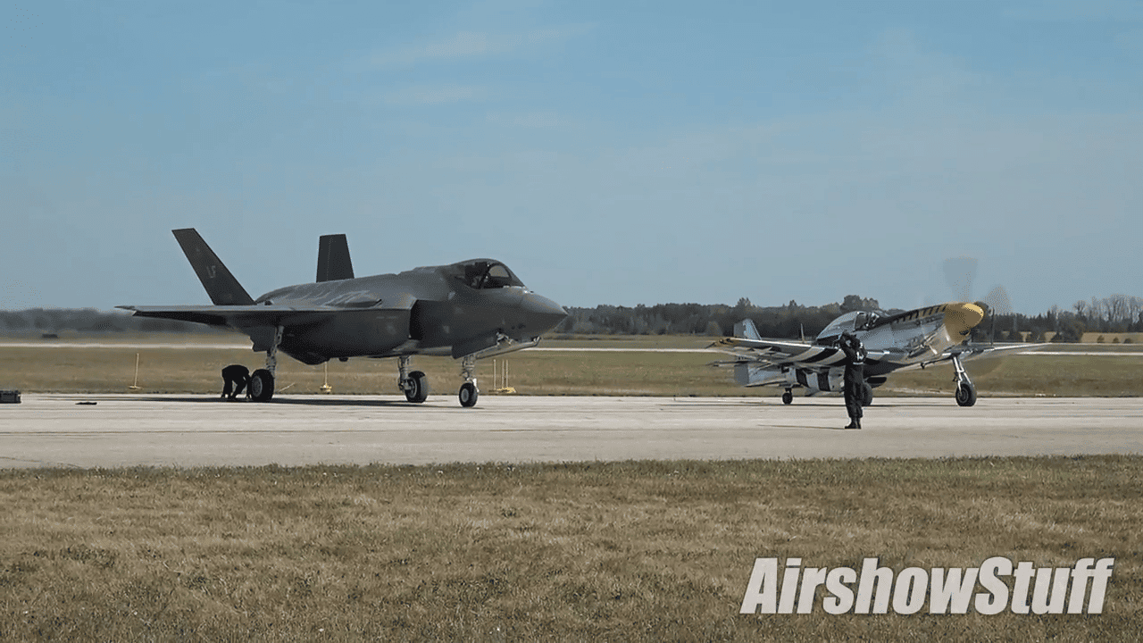 VIDEO: One Proven Fighter, One Unproven Stealth Fighter Cruise Together ...